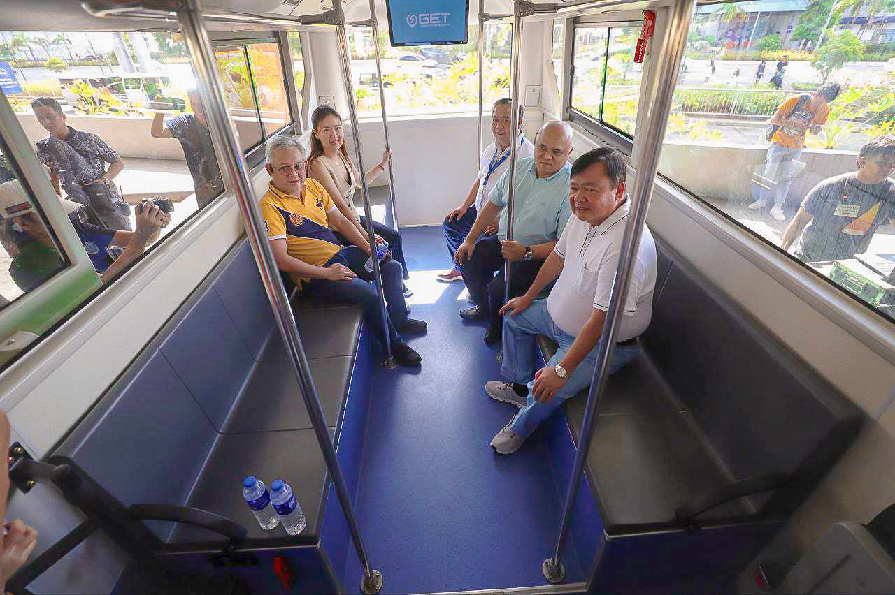MORE Power, SM City Iloilo unveiled a zero-emission bus - People's Domain